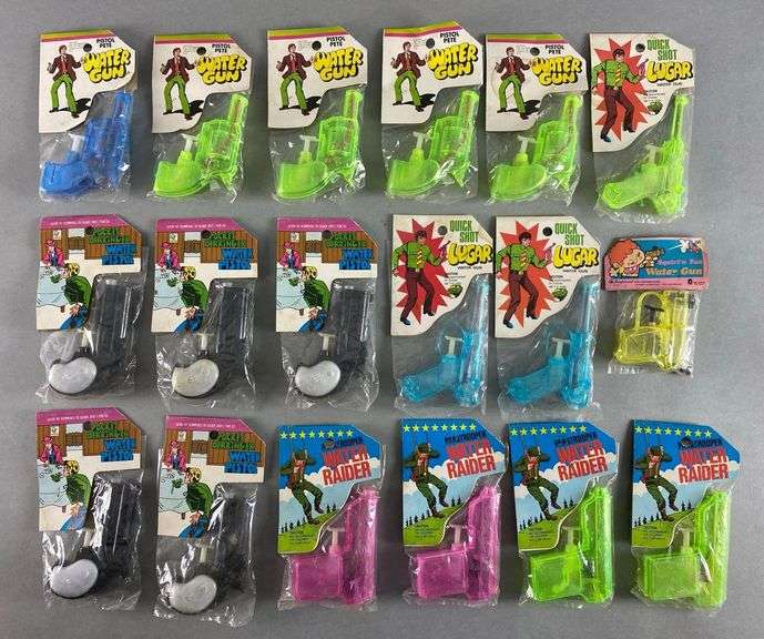 Group of 18 Ja-Ru Toys Water Guns - Matthew Bullock Auctioneers