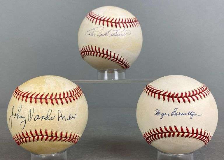 3 - Chicago Cubs Ralph Kiner, Johnny Vander Meer, and Wayne Terwilliger ...