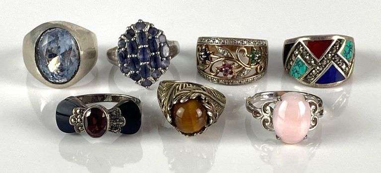 Group of 7 Sterling Silver Rings - Matthew Bullock Auctioneers