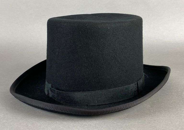 Planar-Merino Wool Top Hat - Matthew Bullock Auctioneers