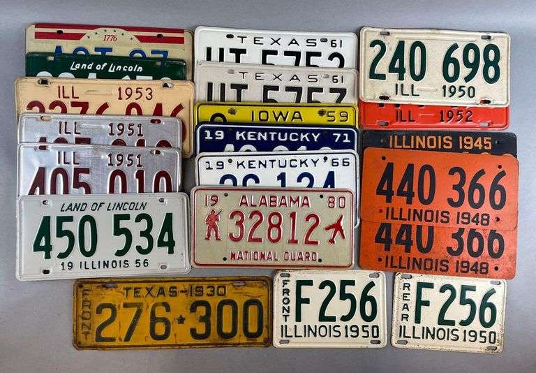 Group of 20 Vintage License Plates - Matthew Bullock Auctioneers