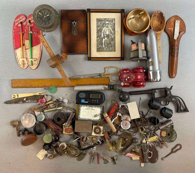 Large Group of Assorted Items - Matthew Bullock Auctioneers