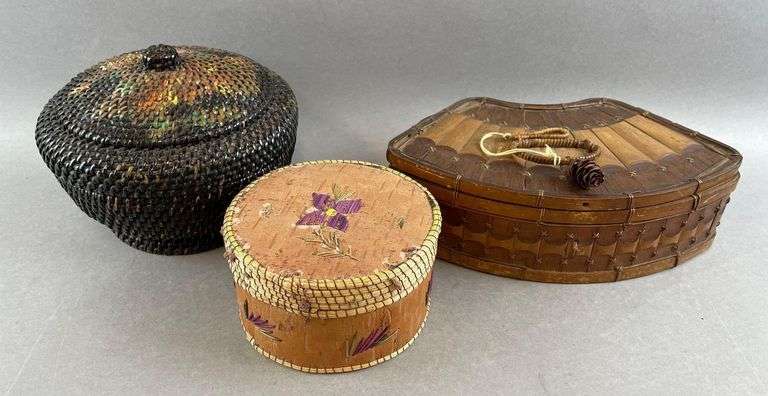 Group of 3 Lidded Baskets - Matthew Bullock Auctioneers