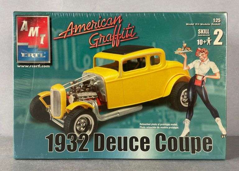 AMT Ertl 1932 Deuce Coupe Model Kit - Matthew Bullock Auctioneers