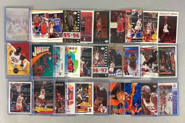 30 - Michael Jordan Cards - Matthew Bullock Auctioneers
