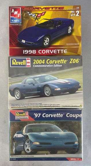Group of 3 Chevy Corvette Model Kits - Matthew Bullock Auctioneers