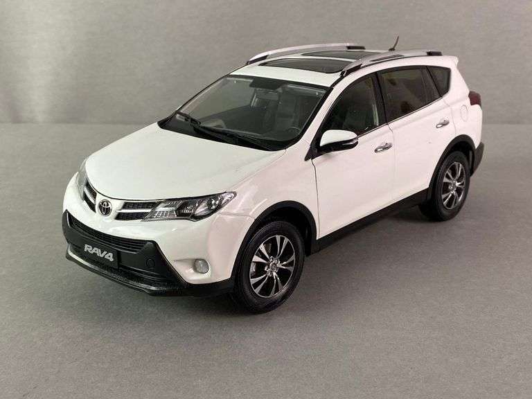 Japanese Toyota RAV4 Die-Cast Model - Matthew Bullock Auctioneers
