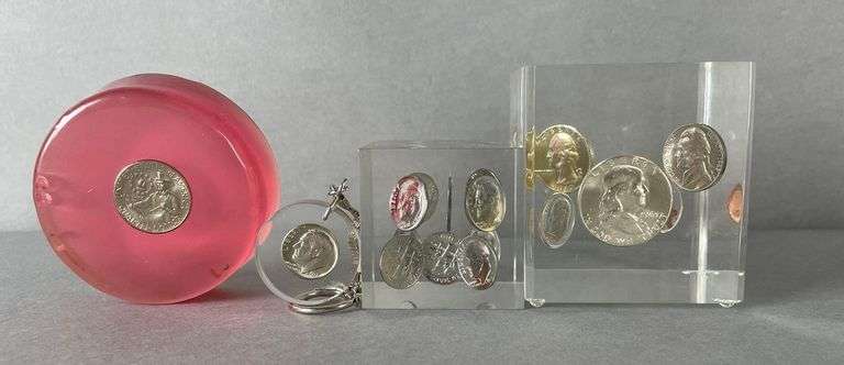 Group of U.S. Coins Resin Paperweights - Matthew Bullock Auctioneers