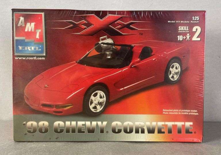 AMT Ertl 1998 Chevy Corvette Model Kit - Matthew Bullock Auctioneers