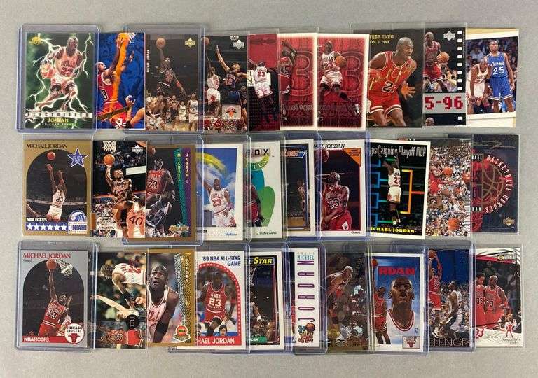 30 - Michael Jordan Cards - Matthew Bullock Auctioneers