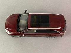 Japanese Toyota Highlander Die-Cast Model - Matthew Bullock Auctioneers