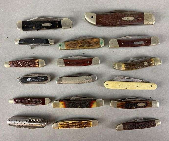 Group of 17 Pocket Knives - Matthew Bullock Auctioneers