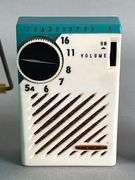 Group of 3 Small Vintage Radios - Matthew Bullock Auctioneers