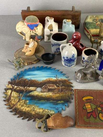 Group of Assorted Items - Matthew Bullock Auctioneers