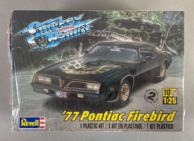 Smokey and the Bandit 1977 Pontiac Firebird Model Kit - Matthew Bullock ...