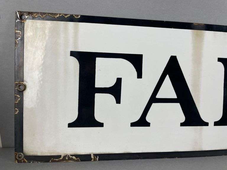 Veribrite Signs Fairmont Porcelain Sign - Matthew Bullock Auctioneers