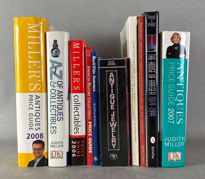 Group of 10 Price Guide Books and More - Matthew Bullock Auctioneers