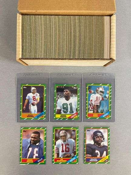 1986 Topps Football Complete Set - Matthew Bullock Auctioneers