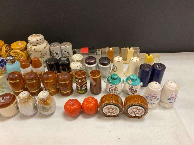 Group of Souvenir Salt and Pepper Shakers and More - Matthew Bullock Auctioneers