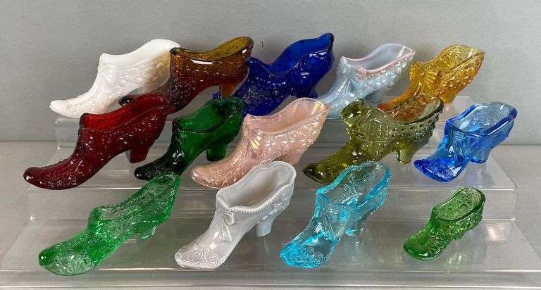 Group of Fenton Art Glass Shoes - Matthew Bullock Auctioneers