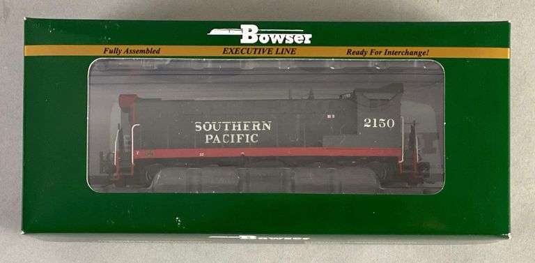 Bowser HO Scale Southern Pacific Baldwin S-12 Locomotive - Matthew Bullock Auctioneers