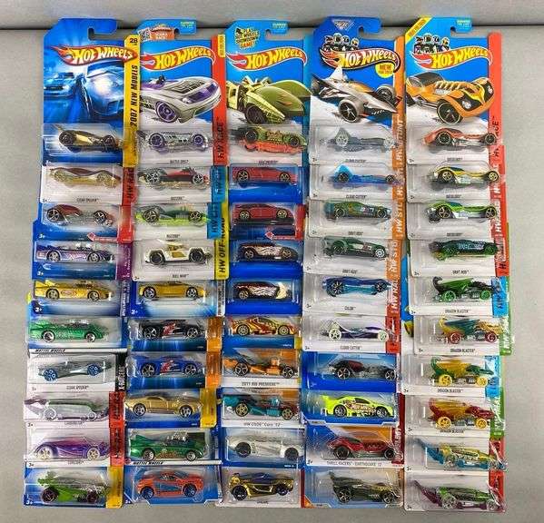 Group of 25 Mattel Hot Wheels Street Racing Die-Cast Cars - Matthew ...