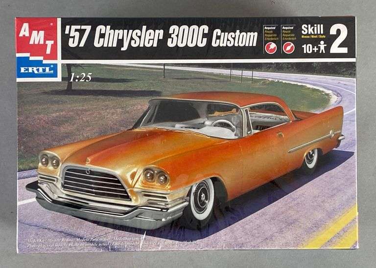 AMT ERTL 57 Chrysler 300C Custom Plastic Model Kit - Matthew Bullock ...
