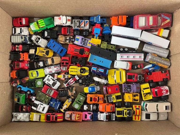 Group of Miniature Die-Cast Vehicles - Matthew Bullock Auctioneers
