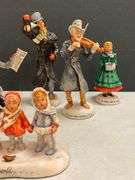Group of 6 Robert Simpich Christmas Figurines - Matthew Bullock Auctioneers