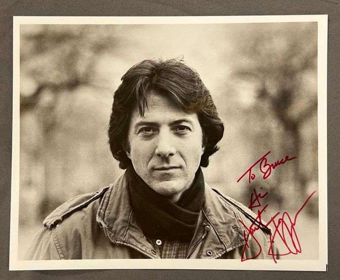 Signed Dustin Hoffman Photograph - Matthew Bullock Auctioneers