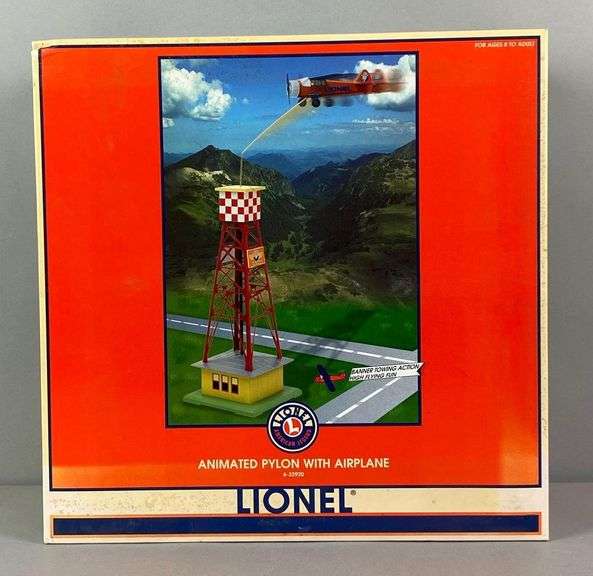Lionel Animated Pylon with Airplane Building - Matthew Bullock Auctioneers