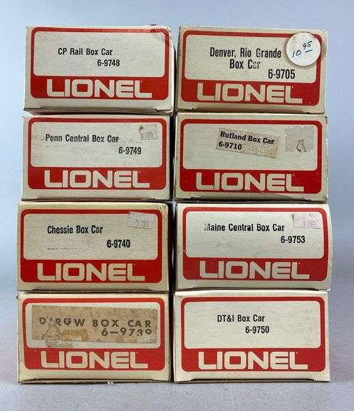 Group of 8 Lionel O Scale Box Cars - Matthew Bullock Auctioneers