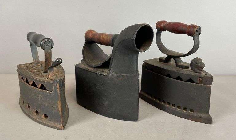 Group of 3 Antique Sad Irons - Matthew Bullock Auctioneers