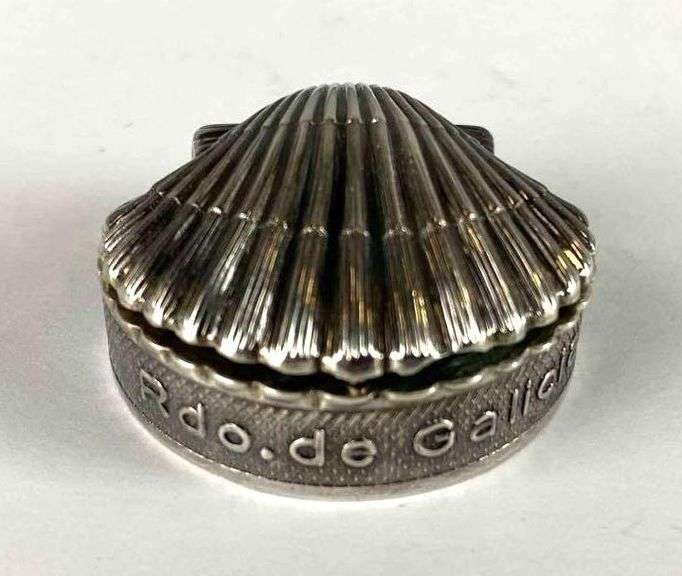 Shell Sterling Silver Pill Box - Matthew Bullock Auctioneers