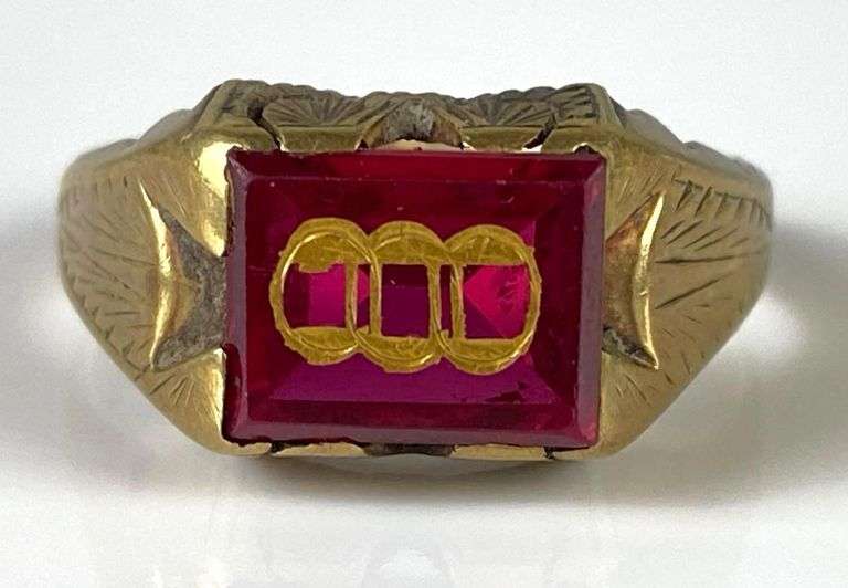 10K Gold Oddfellows Fraternity Ruby Ring - Matthew Bullock Auctioneers