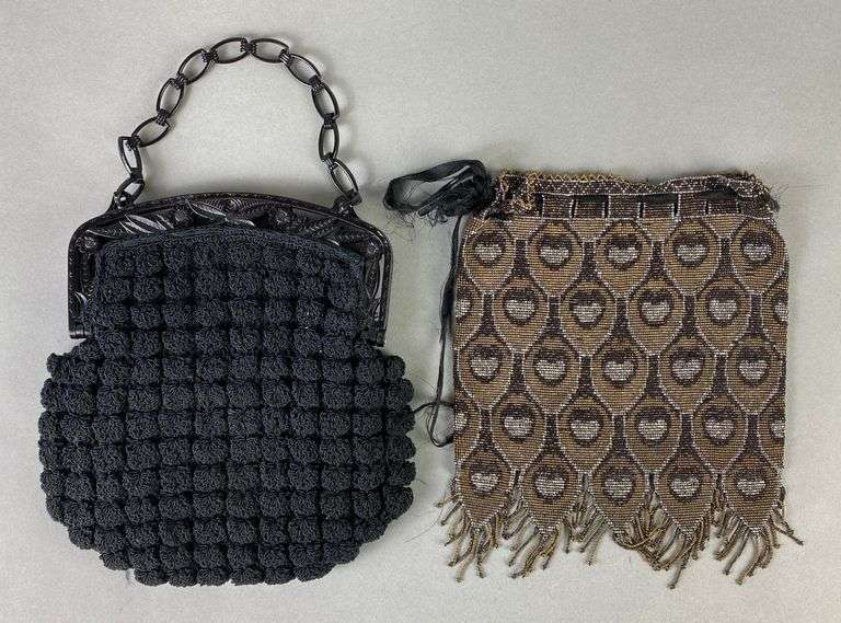 Group of 2 Womens Purses - Matthew Bullock Auctioneers