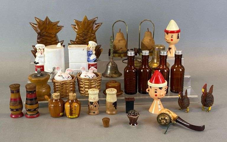 Group of Assorted Salt and Pepper Shakers - Matthew Bullock Auctioneers