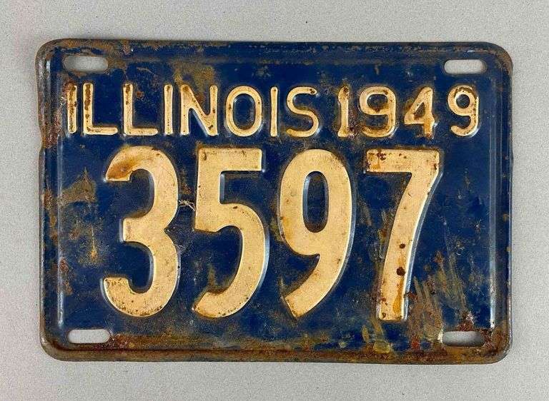 1949 Illinois Motorcycle Metal License Plate - Matthew Bullock Auctioneers