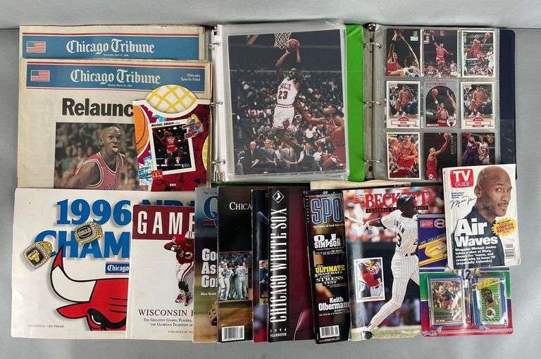 Group of Chicago Sports Ephemera - Matthew Bullock Auctioneers