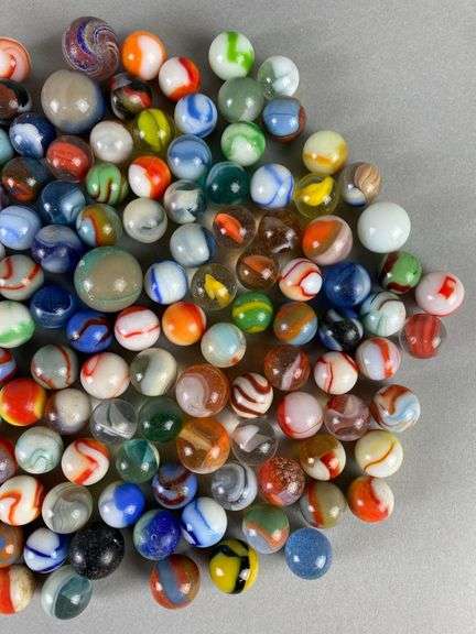 Group of 150+ Vintage Marbles - Matthew Bullock Auctioneers