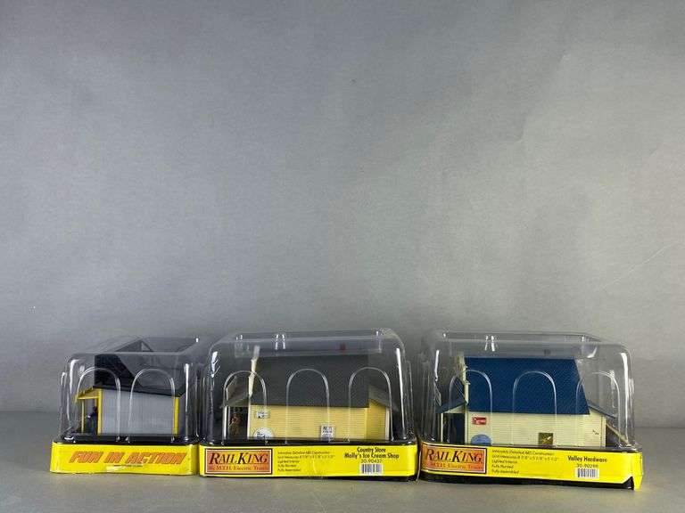 Group of 3 Rail King MTH Commercial Buildings Models - Matthew Bullock ...