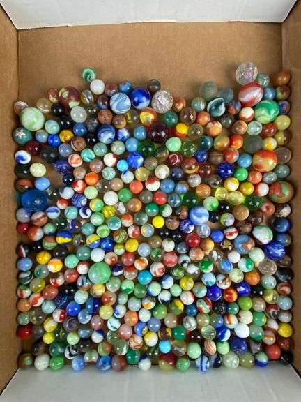 Group of 330+ Assorted Glass Marbles - Matthew Bullock Auctioneers