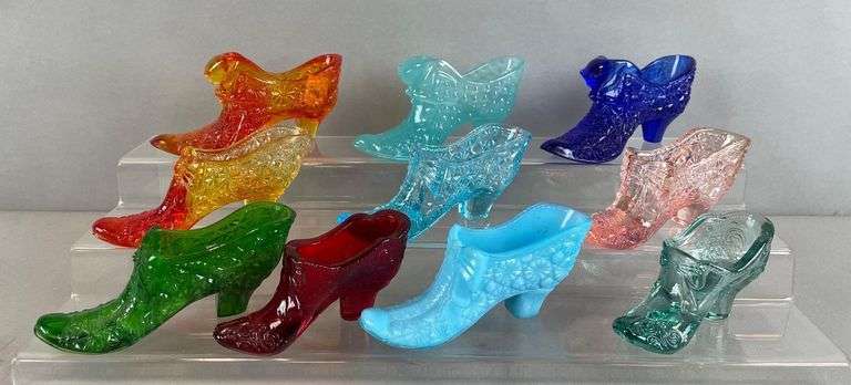 Group of Fenton Art Glass Shoes - Matthew Bullock Auctioneers
