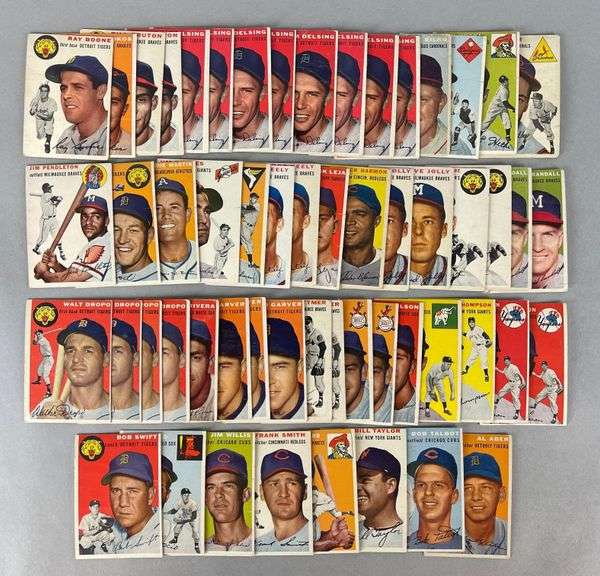 55+ 1954 Topps Baseball Cards - Matthew Bullock Auctioneers