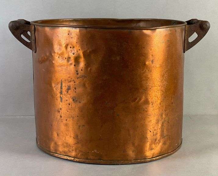 Vintage Copper Cooking Pot - Matthew Bullock Auctioneers