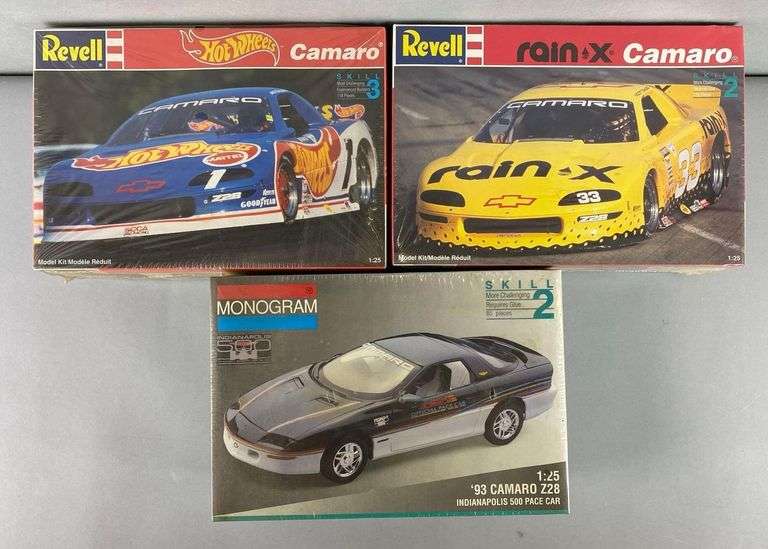 Group of 3 Camaro Model Car Kits - Matthew Bullock Auctioneers