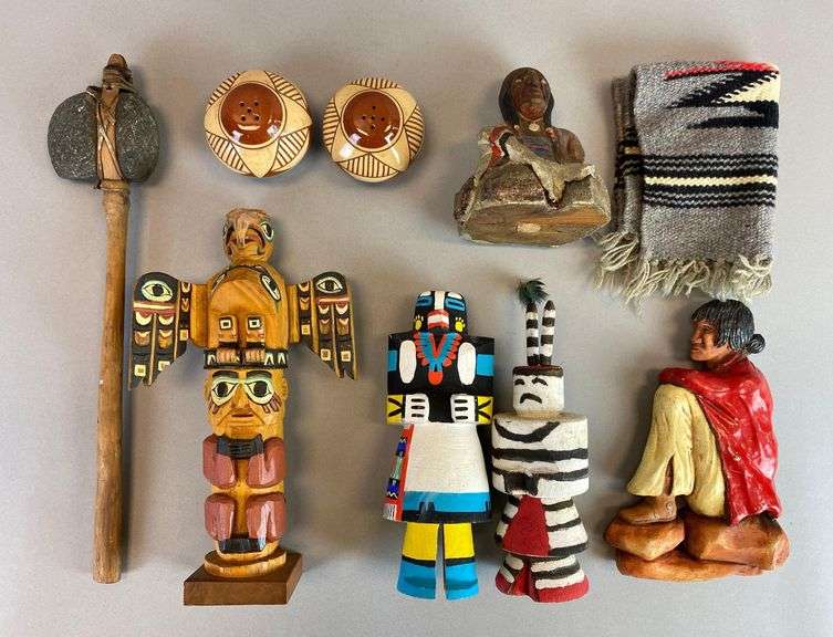 Group of Native American Items - Matthew Bullock Auctioneers
