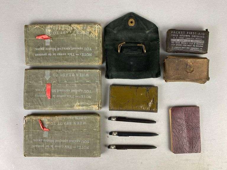 Group of WW2 US Military Items and More - Matthew Bullock Auctioneers