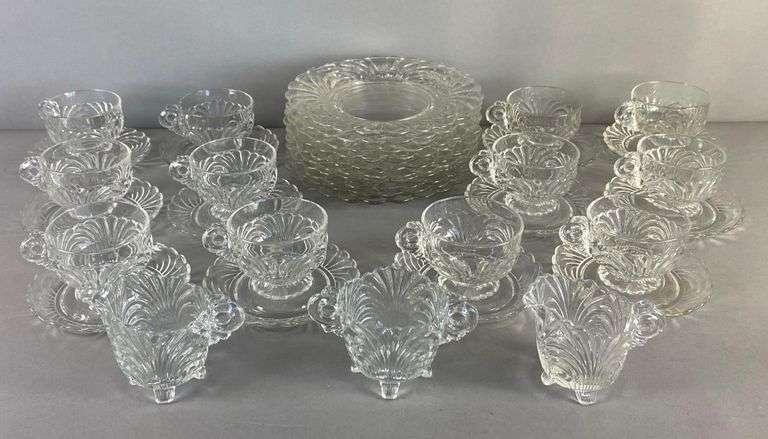 Group of Cambridge Caprice Pattern Dinnerware - Matthew Bullock Auctioneers