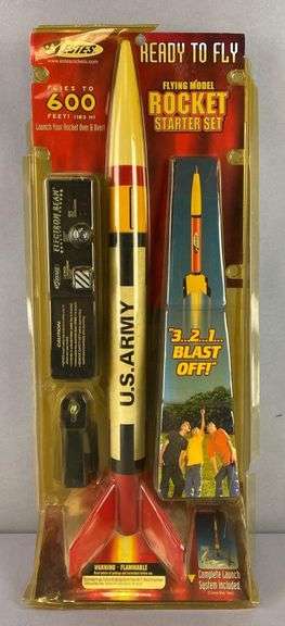 Estes Flying Rocket Starter Set - Matthew Bullock Auctioneers